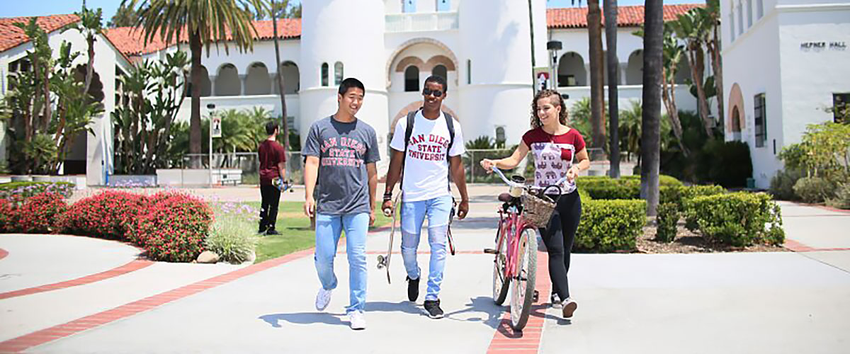 Queue Management for Colleges & Universities: A Qtrac Case Study Queue Management for Colleges & Universities: A Qtrac Case Study